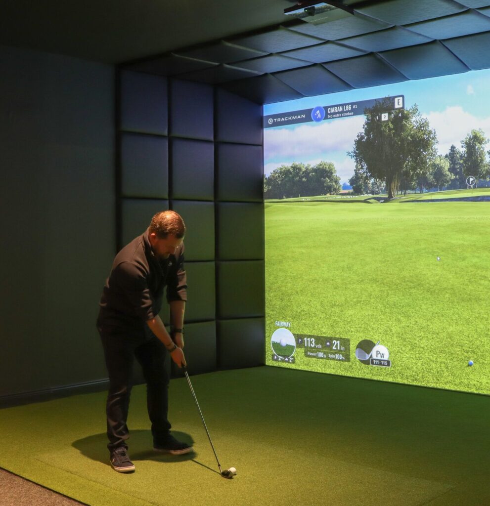 Par 72 - Indoor Golf Simulator Killarney | The Brehon Hotel